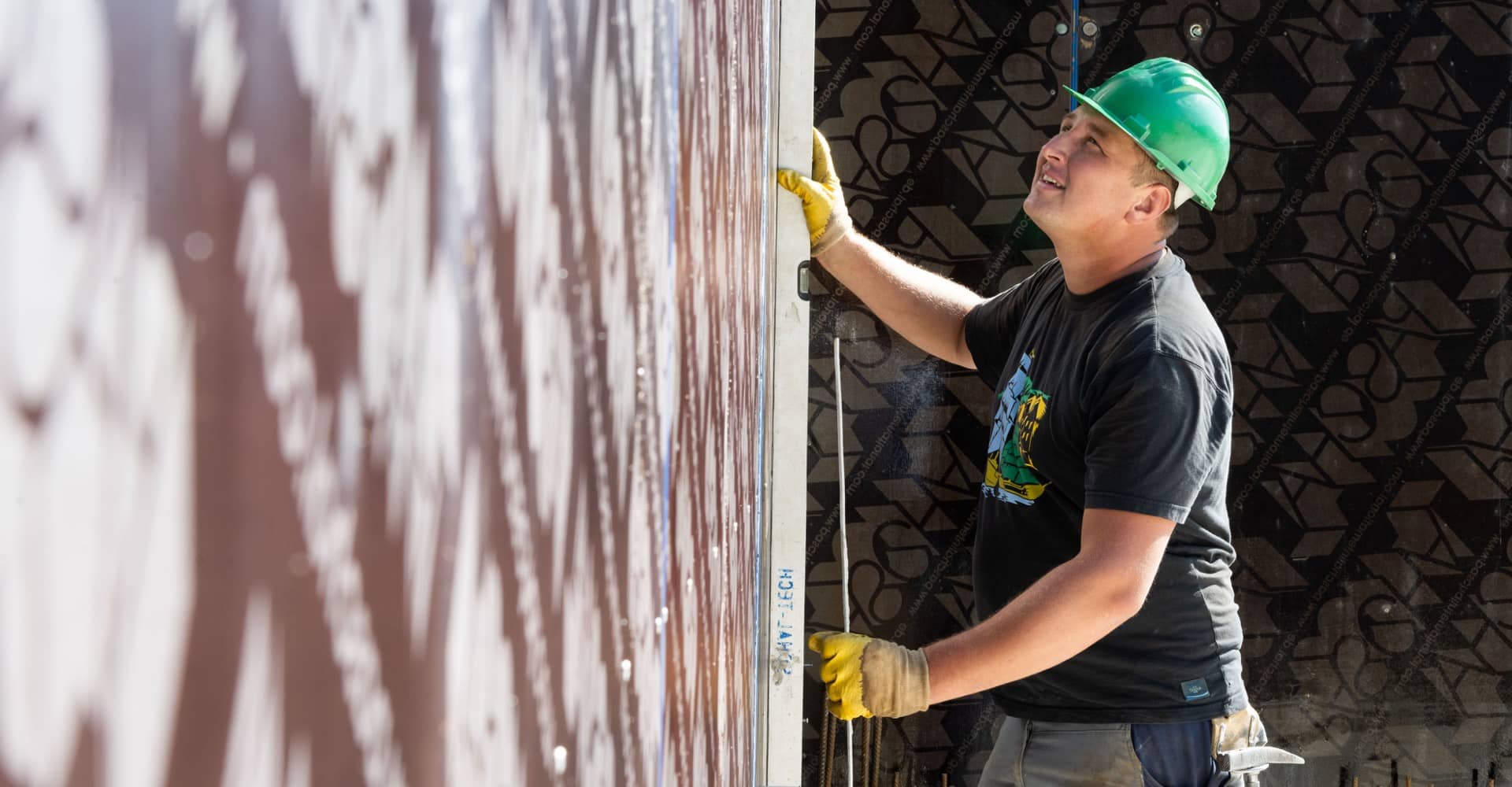 Überprüfen Sie, warum wir auf die Qualität unserer Beschäftigten stolz ...